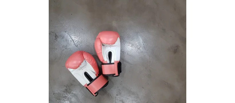 Box - Ce trebuie sa stim despre saci de box, manusi, casti, palmare si ...